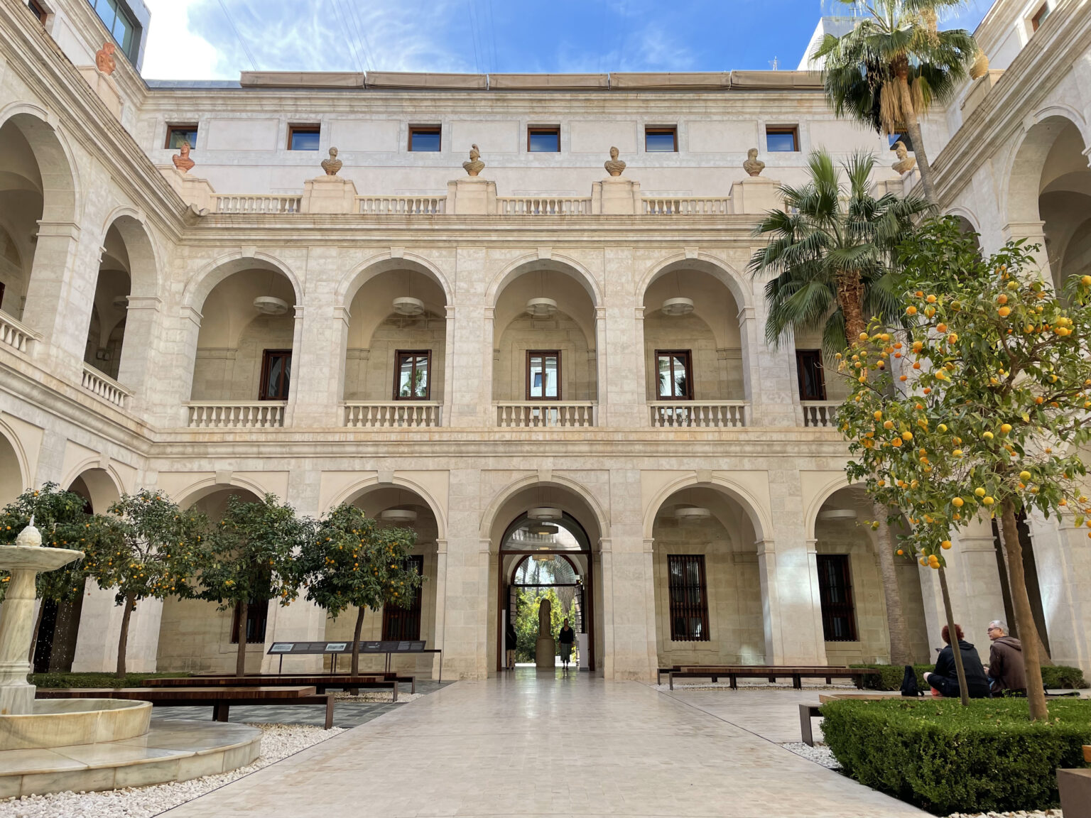Free tour Museo Arqueológico de Málaga - Explora Málaga